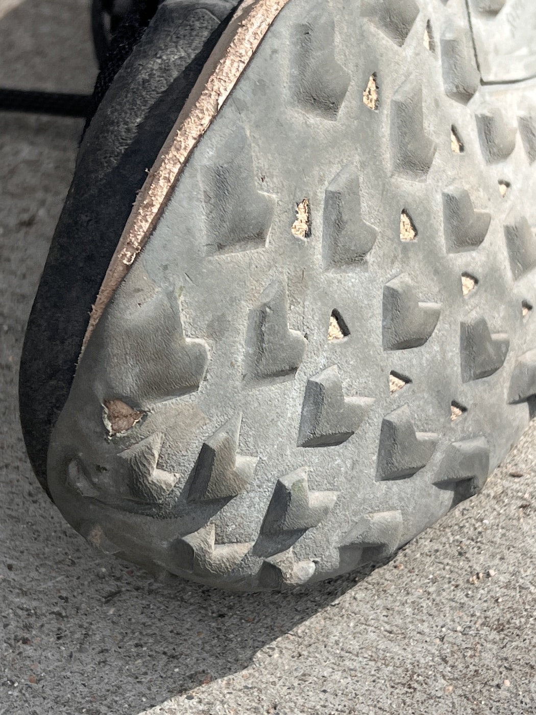 Saucony Peregrine 16 Review: Best Trail Running Shoe For Hiking 2026